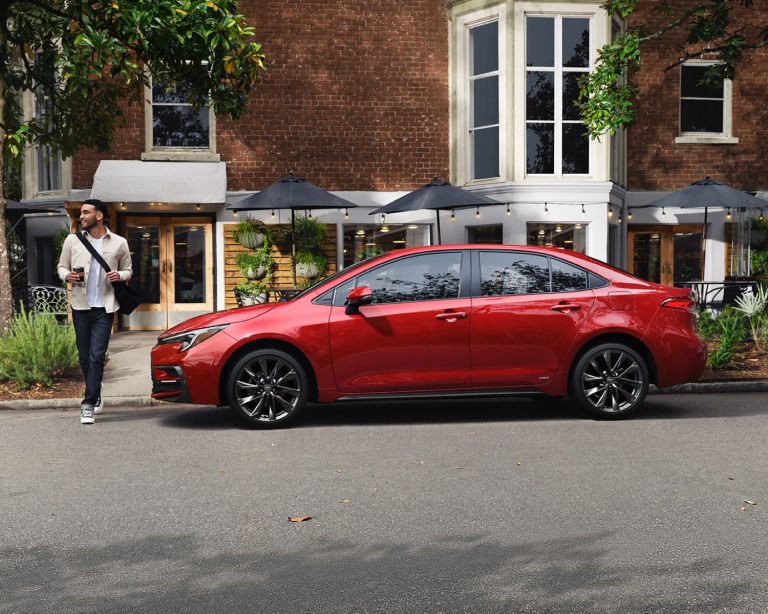 Toyota Corolla Brochure - Cranbrook Toyota